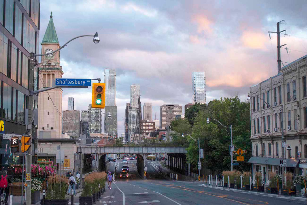 Rosedale Luxury Neighbourhood In Toronto - lux properties