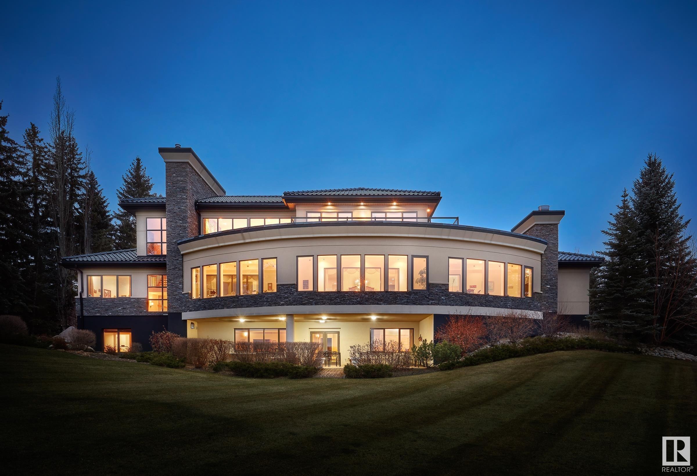 Houses in Keswick Canada - lux properties